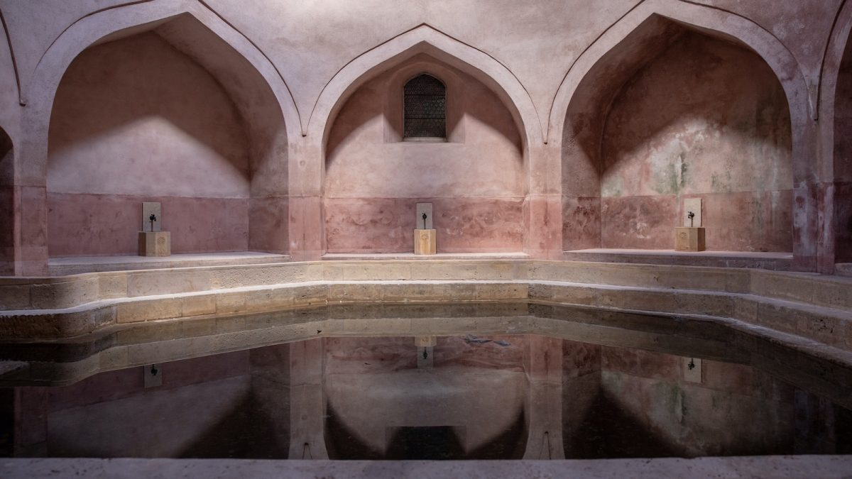 Ahol több mint húsz éve nem járt vendég: a Rác fürdő sorsa most talán ...