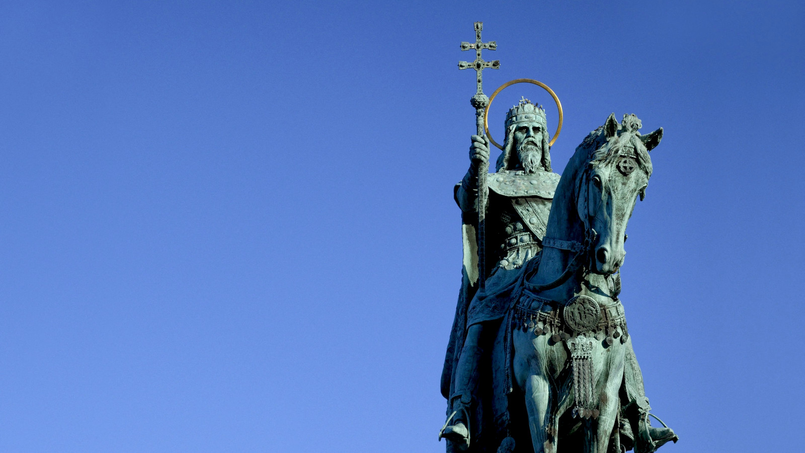 „Félresiklott könyvkritika” – Berend Nóra válasza és kollégánk ...